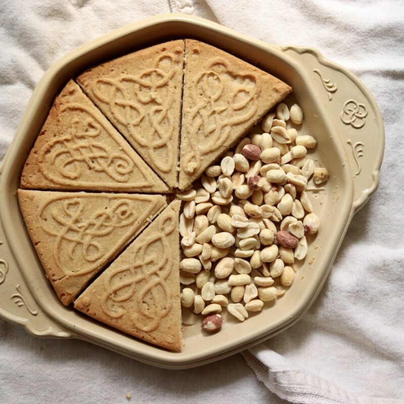 Brown Bag Designs Shortbread Pan | Emerson Creek Pottery